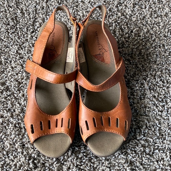 Merrell | Shoes | Merrell Evera Chase Tan Leather Heel | Poshmark
